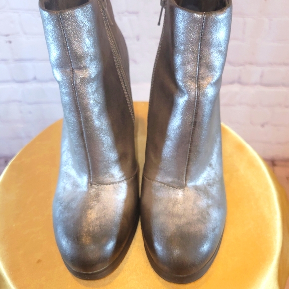 BC Footwear | Shoes | Bc Block Heel Leather Booties | Poshmark